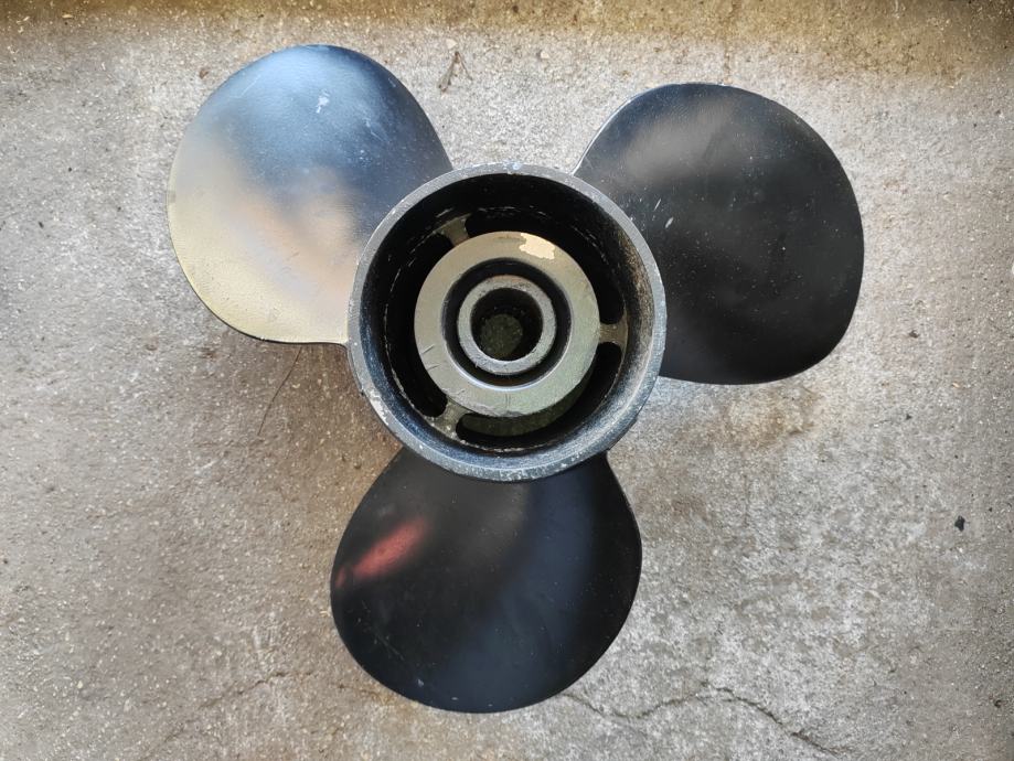 Propeler bravo 2 mercruiser