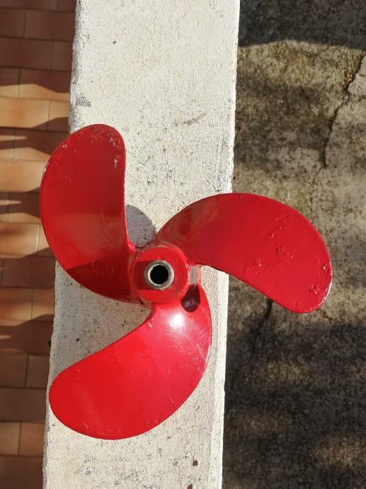 Tomos 4.8 trokraki propeler