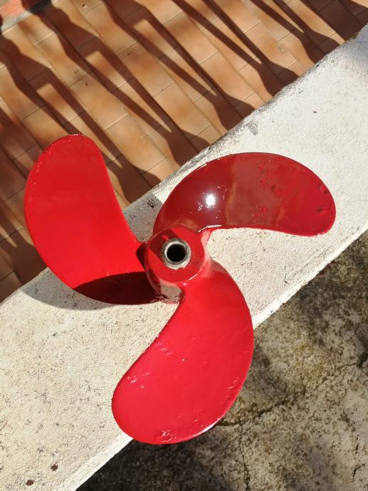Tomos 4.8 trokraki propeler