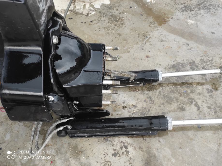 Transom Mercruiser Alpha One