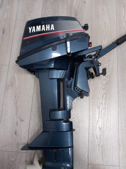 YAMAHA 8 KS 2T