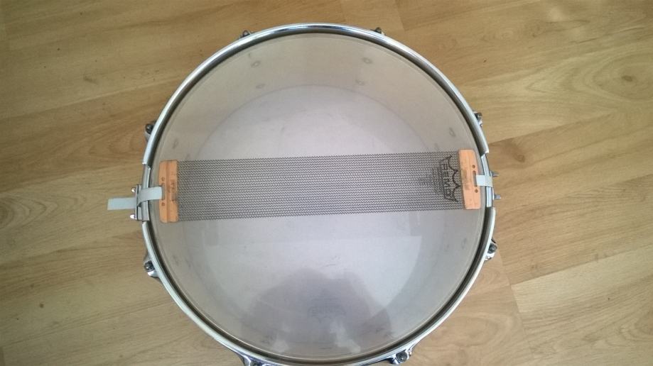 Premier modern classic snare 14x5,5 prodajem.
