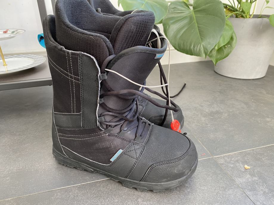 Buce BURTON veličina 46