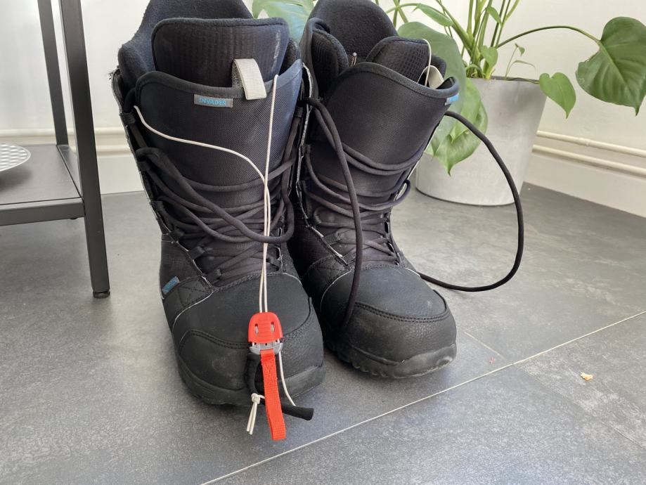 Buce BURTON veličina 46