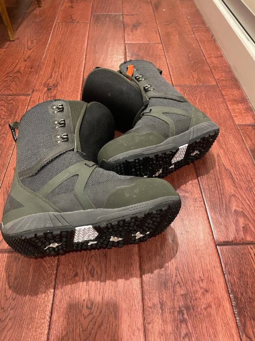 Snowboard buce 43,5 Burton men’s kendo, jedva nošene