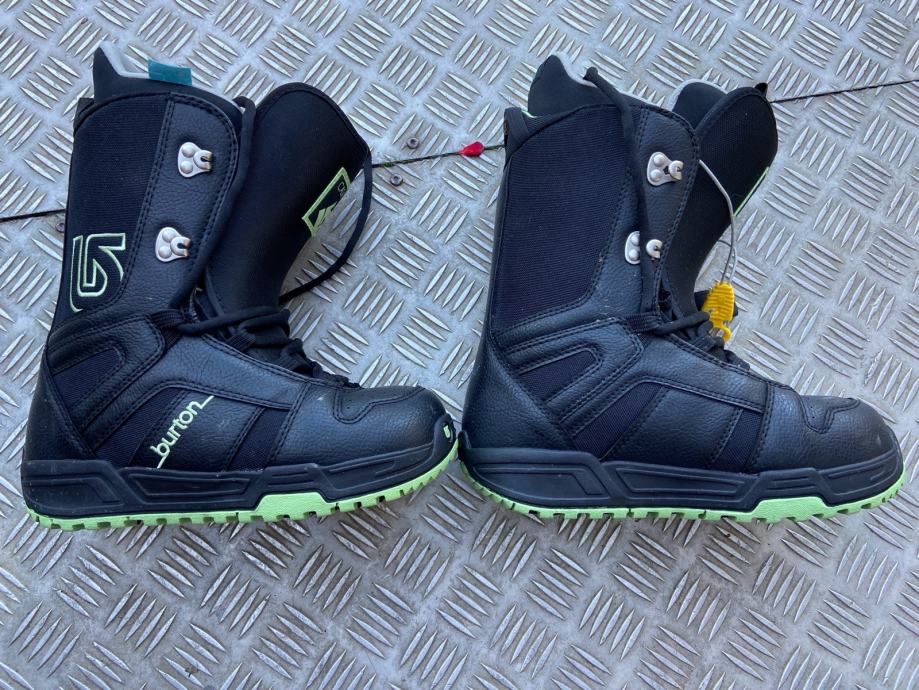 Snowboard buce Burton Casa br. 35