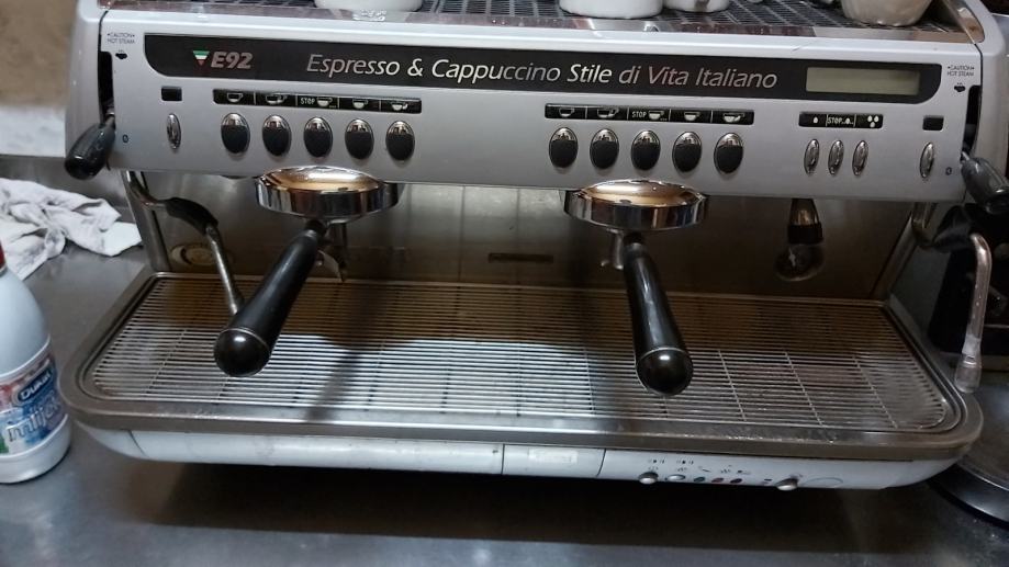 Faema E92 aparat za kavu + mlin