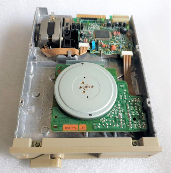 TEAC floppy drive 5.25 incha