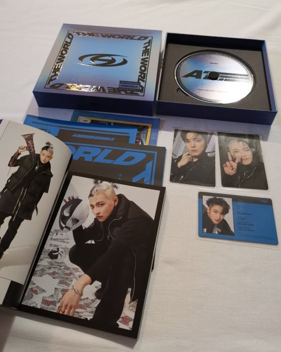 ATEEZ CD Album - The World EP.1: Movement (A Ver.) - NOVO