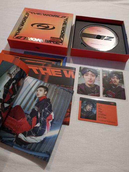ATEEZ CD Album - The World EP.1: Movement (Z Ver.) - NOVO