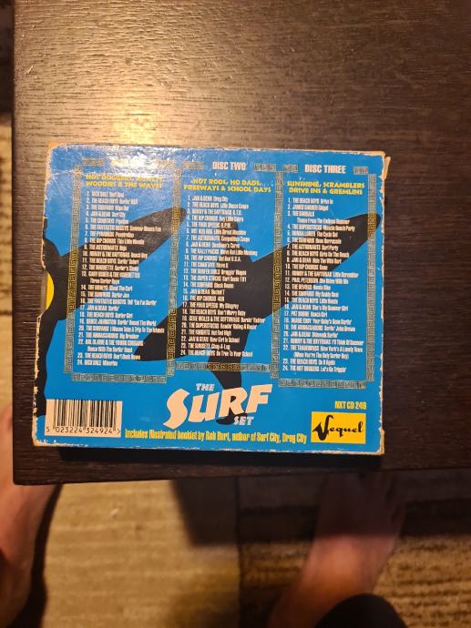cd The surf set