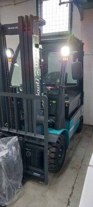 ČEONI ELEKTRIČNI VILIČAR BAOLI KBE 30 (NOVO)