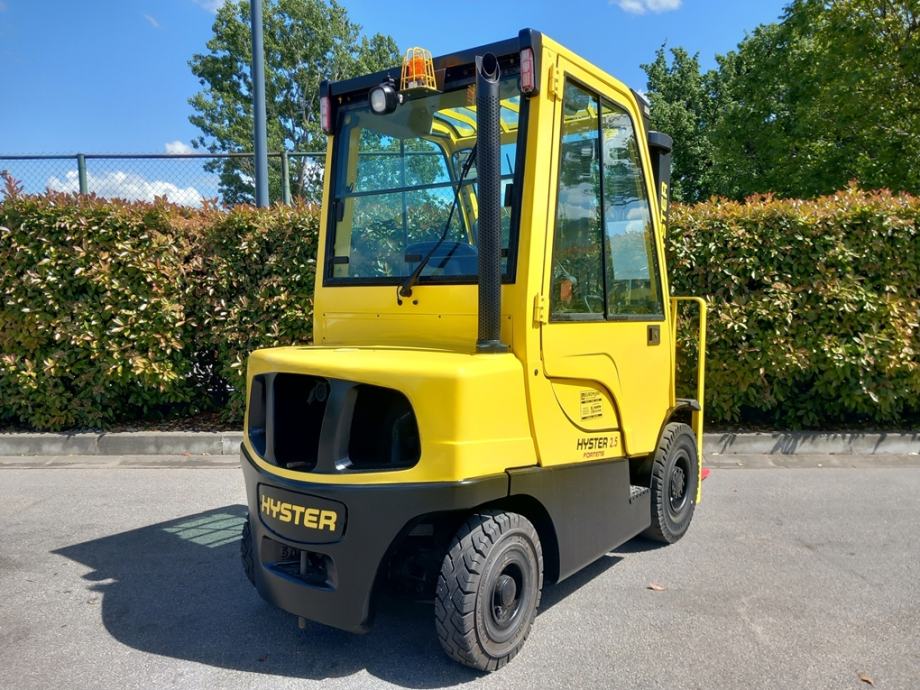 Čeoni viličar Hyster H2.5FT, 2.500 kg, diesel - D01353