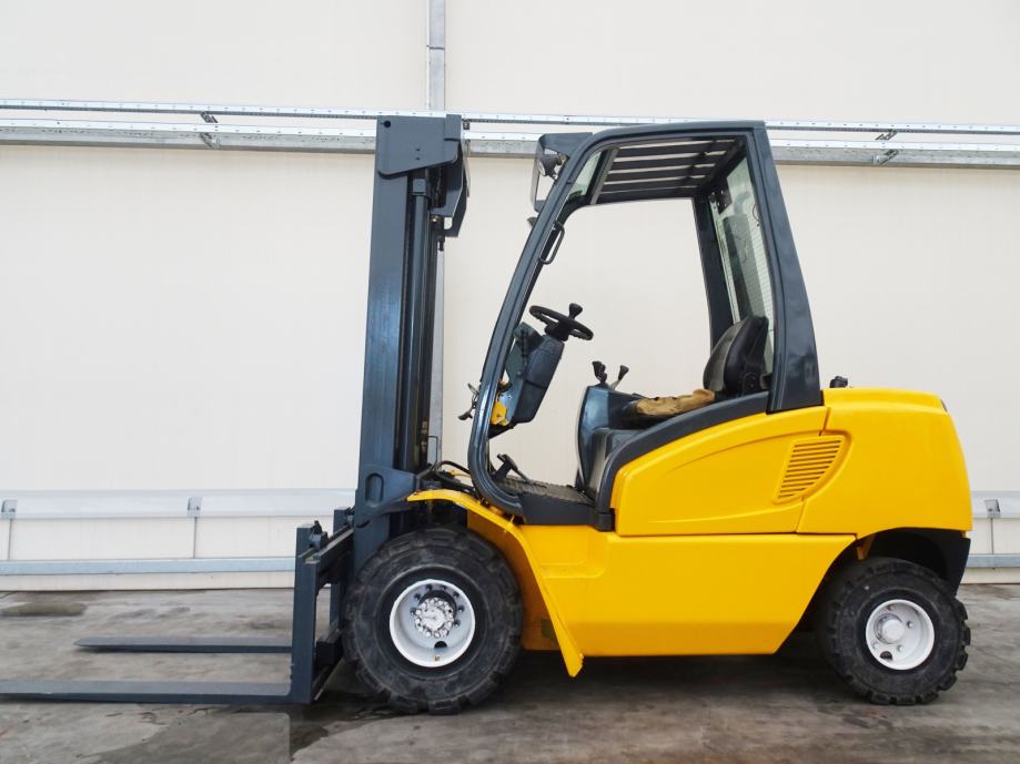 Čeoni viličar Jungheinrich DFG 30, 3.000 kg, diesel - D01193