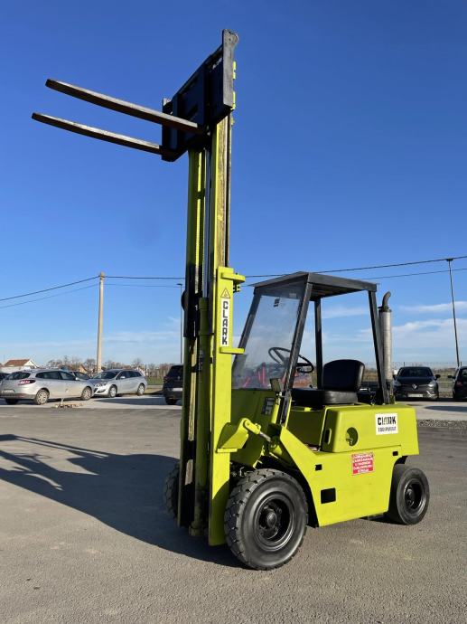 VILIČAR CLARK C 500 DIESEL, SERVO, BOČNI POMAK,DUPLEX KRAN