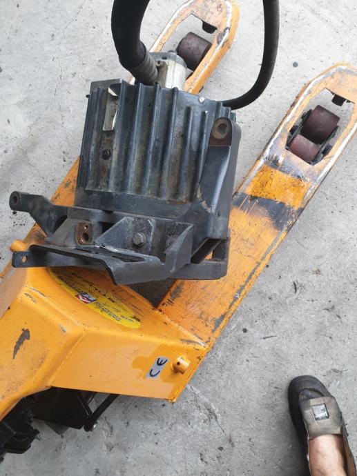 VILIČAR STILL R70-30 ZA DIJELOVE