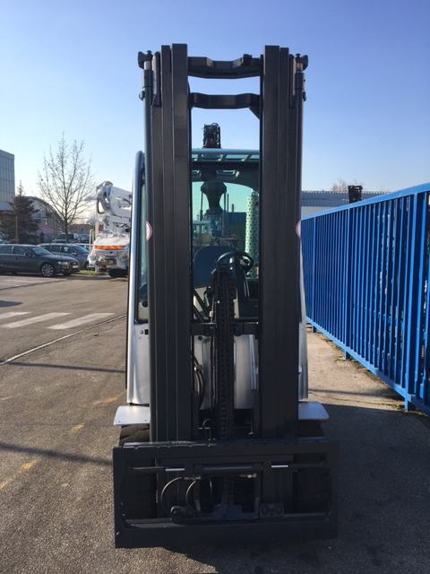 Viličar STILL RX 70-30 T - plin, triplex kran, kabina