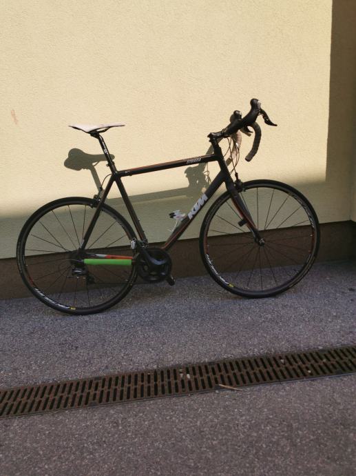 KTM cestovni bicikl - Strada 3000 - full ultegra