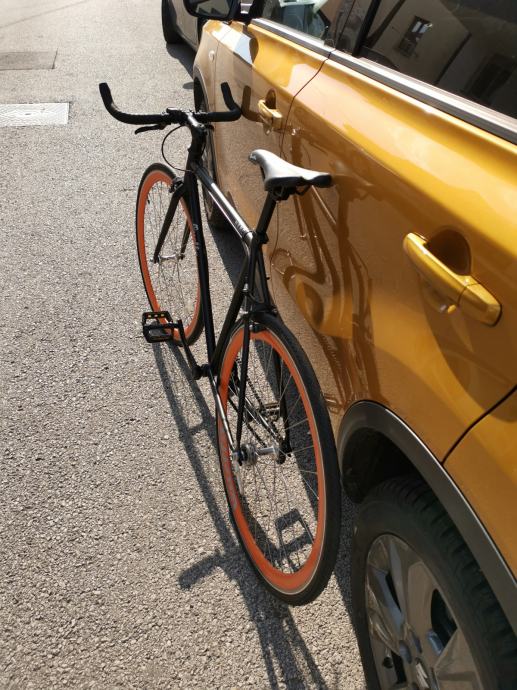 Quella Nero Orange fixie, fixed gear