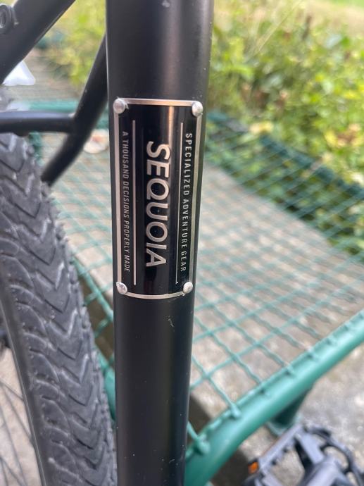 Specialized Sequoia gravel/touring bike