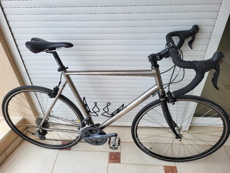 TITANIUM Van Nicholas Road