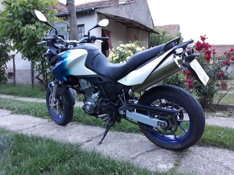 Aprilia Pegaso Strada 650 650 cm3, 2007 god.