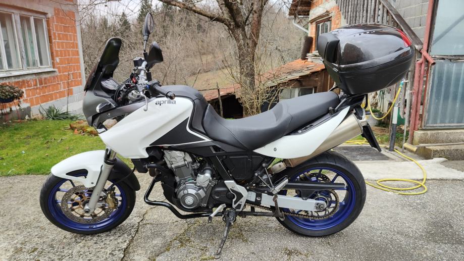 Aprilia Pegaso Strada 650 650 cm3, 2008 god.