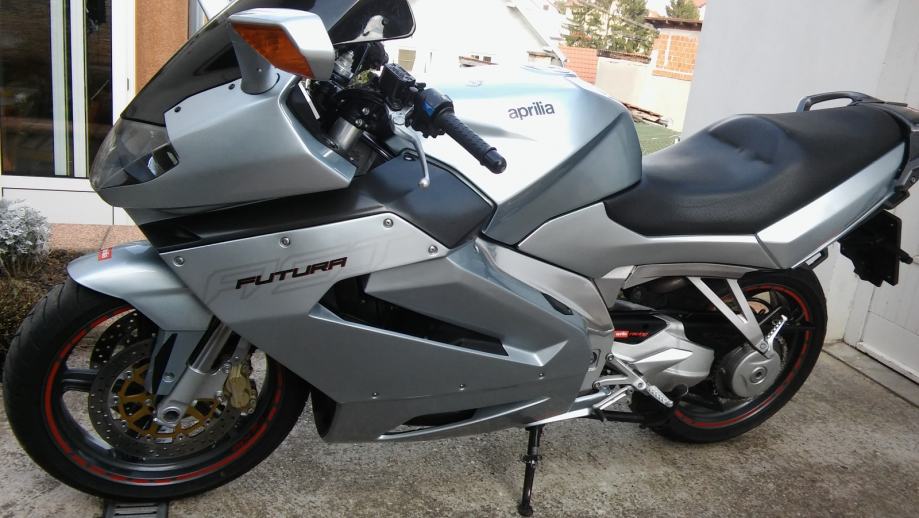 Aprilia RST 1000 Futura, 2001 god.