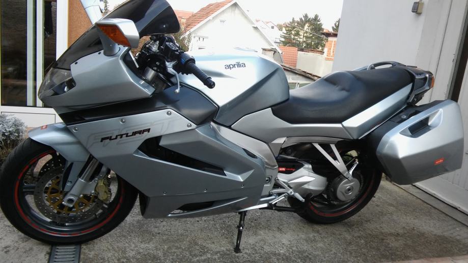 Aprilia RST 1000 Futura, 2001 god.