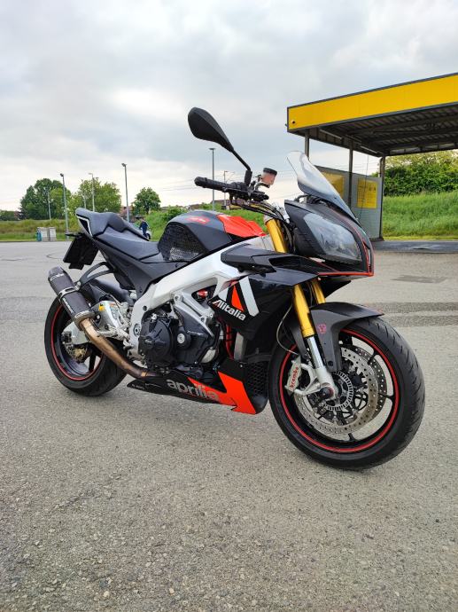 Aprilia Tuono V4 R APRC 1000 cm3, 2012 god.