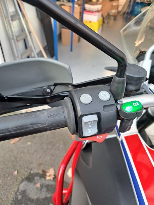 BMW R 1200 GS K25 ABS ESC 2011g, 2011 god.