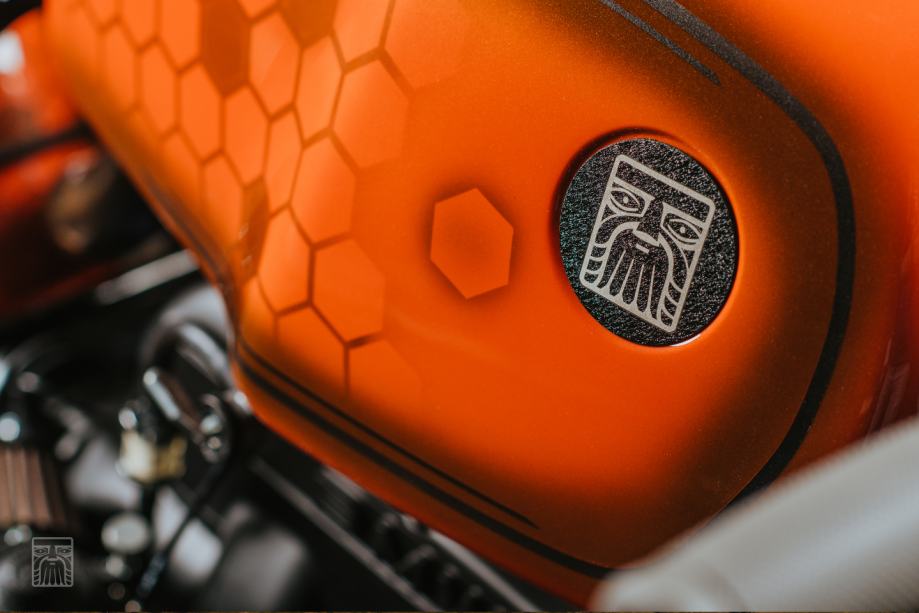 BMW R100 cafe racer by Incerum, 1984 god.