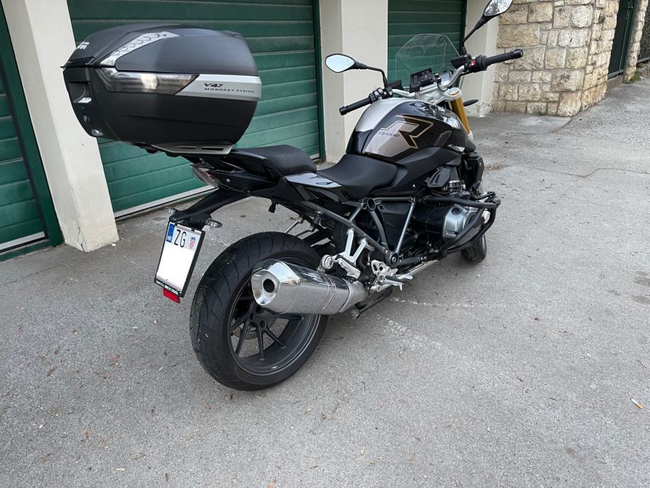 BMW R1200R 2018 samo 5000 km reg do 03/2022, 2018 god.