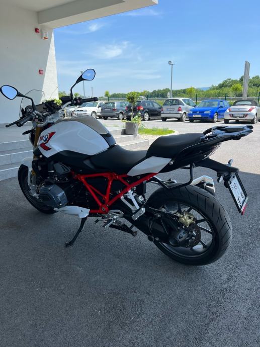 BMW R1200R LC 1170 cm3, 2016 god.