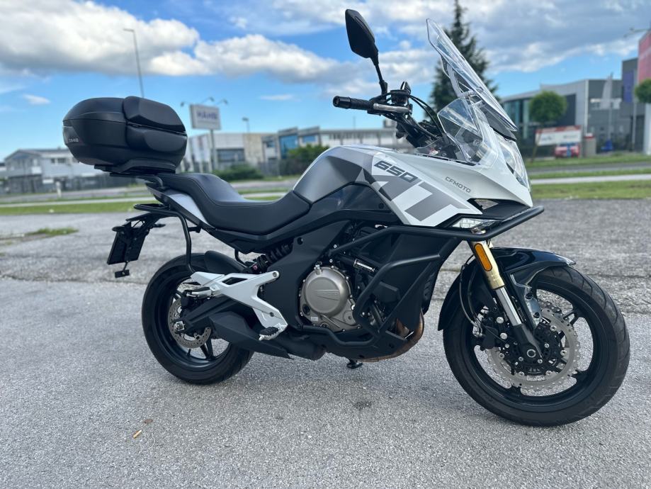 CFmoto 650 mt 650 cm3, 2022 god.