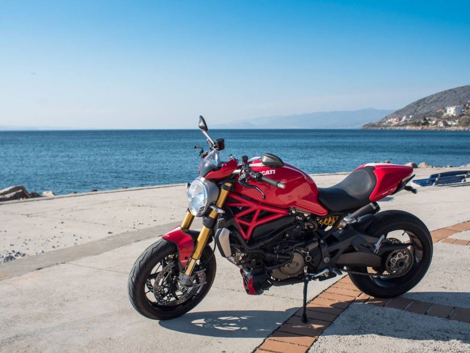 Ducati Monster 1200 S / striped edition 1198 cm3, 2015 god.