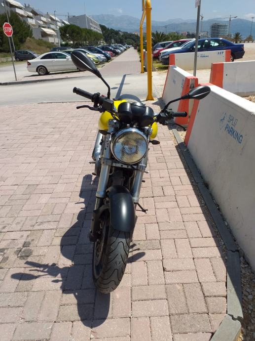 Ducati Monster 20i 618 cm3, 2004 god.