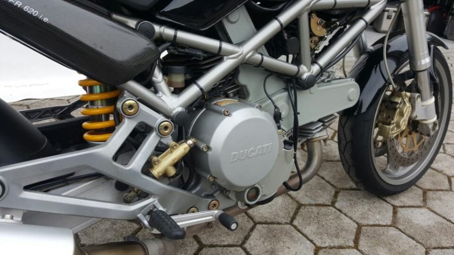 Ducati MONSTER 620 618 cm3, 2003 god.