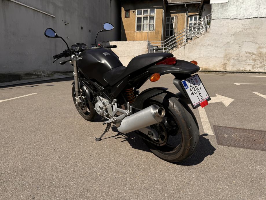 Ducati Monster 620 dark 618 cm3, 2005 god.