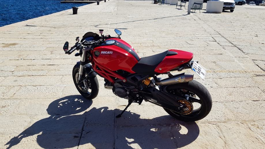 Ducati Monster 696 plus 696 cm3, 2009 god.