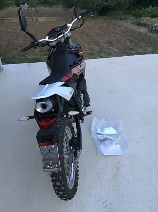 Generic Trigger 50 X (Competition) 50 cm3, 2009 god.