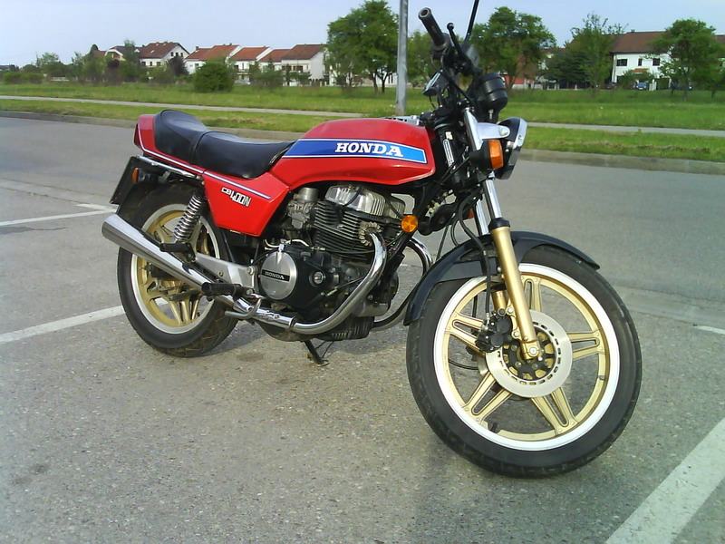 Honda CB 400N 400 cm3, 1982 god.