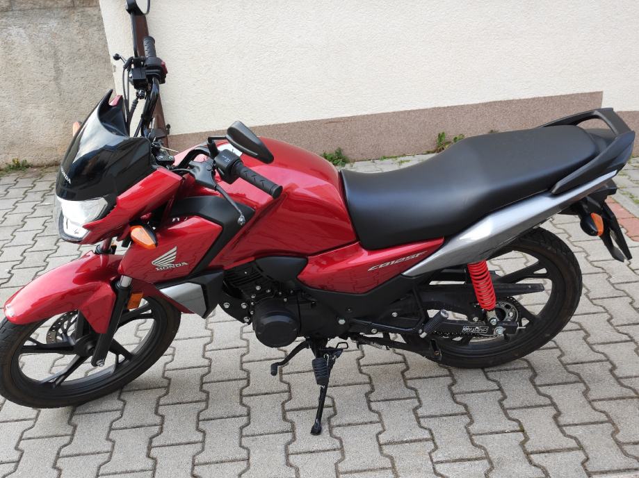 Honda CB125F 124 cm3, 2022 god.