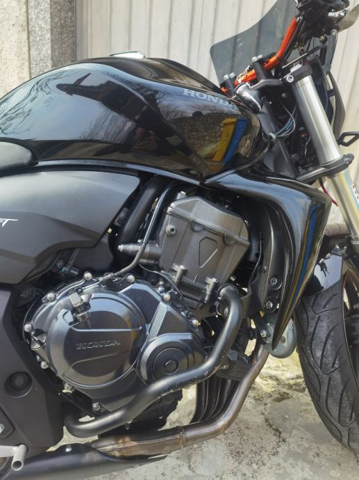 Honda CB600F 599 cm3, 2012 god.