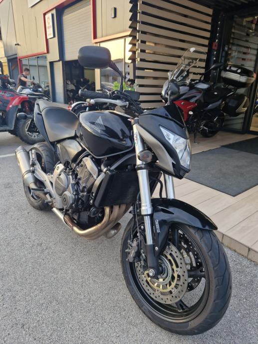 Honda Cb600f 599 cm3, 2011 god.