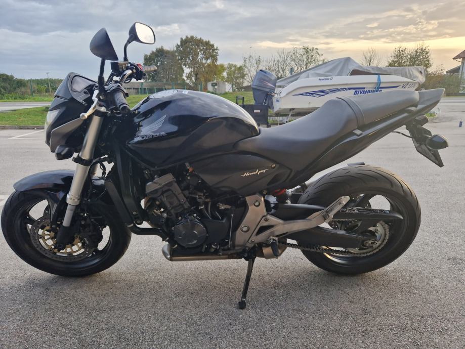 Honda Cb600f 599 cm3, 2011 god.