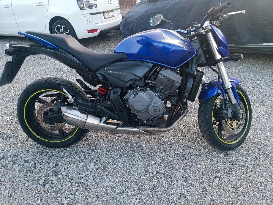 Honda CB600F 599 cm3, 2009 god.