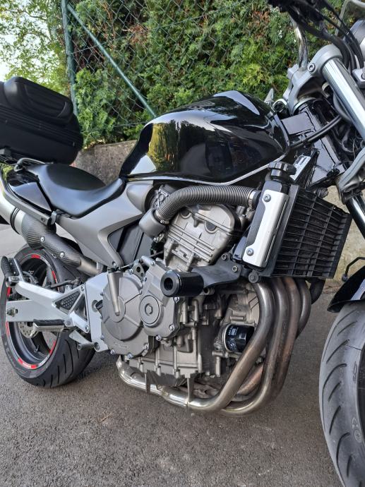 Honda CB600F 600 cm3, 2004 god.