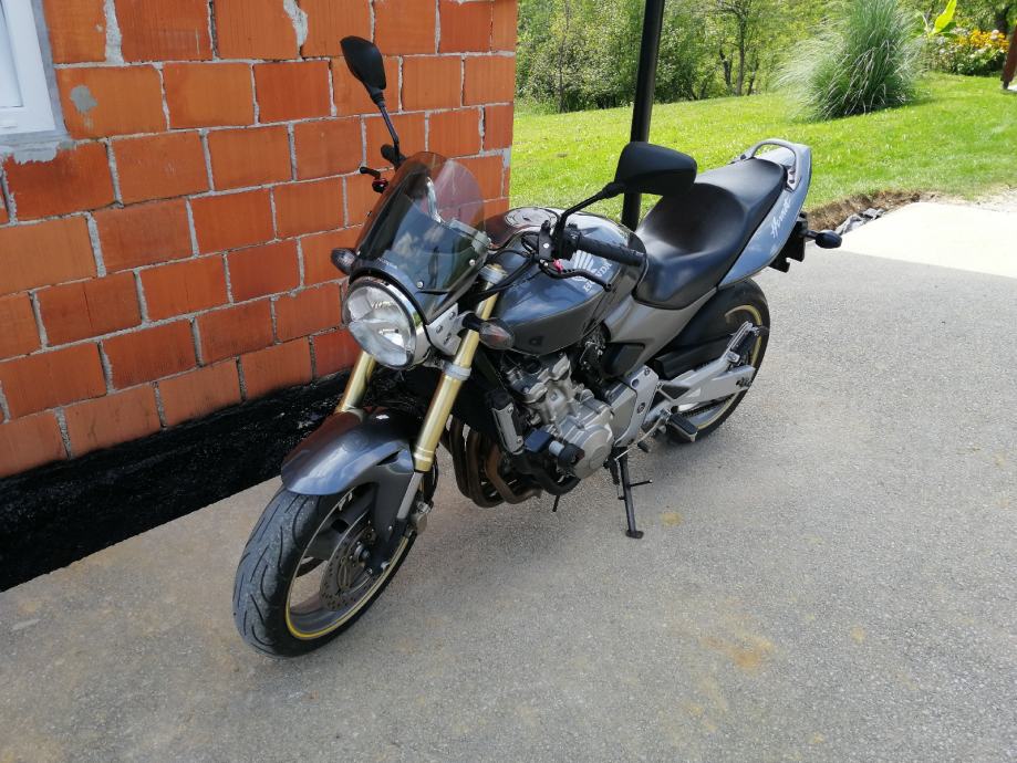 Honda CB600F HORNET 599 cm3, 2005 god.