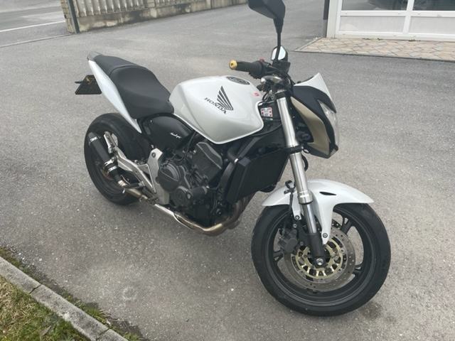 Honda CB600F Hornet 599 cm3, 2011 god.